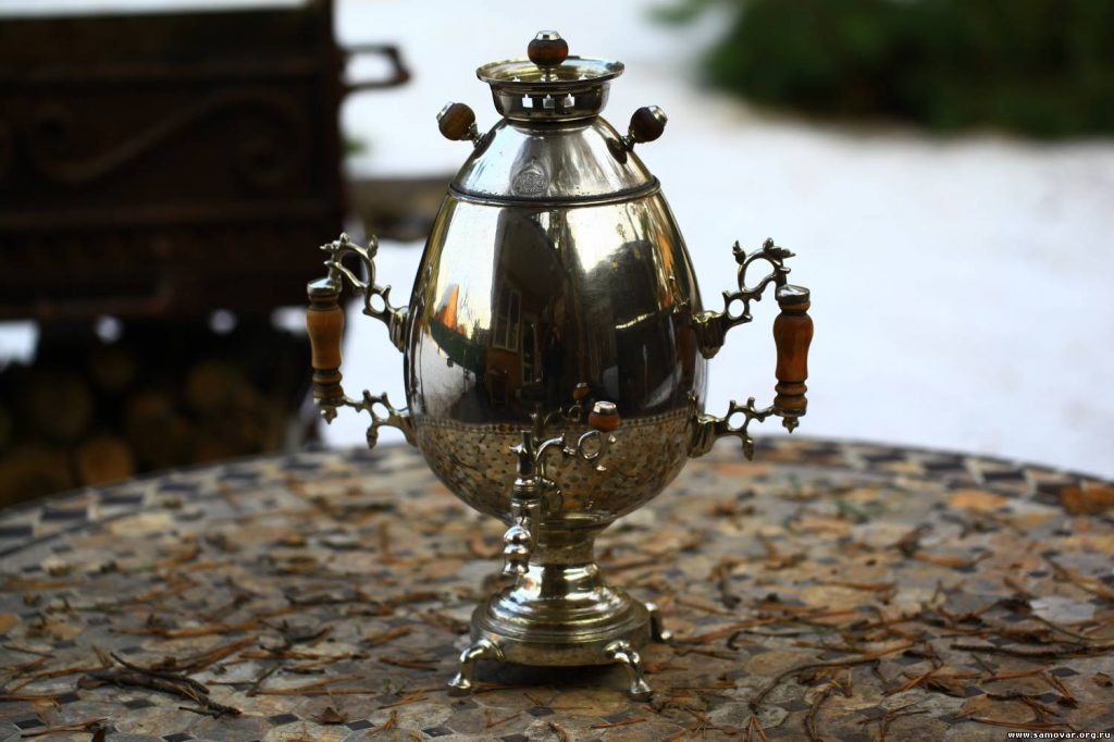 Description of the device firewood samovar on the wood